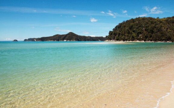 Top 5 kayaking spots in Abel Tasman - Interislander - Cook Strait Ferries
