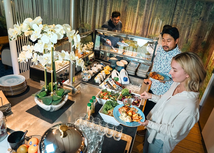 Simple. Fresh. Delicious. - Interislander - Cook Strait Ferries